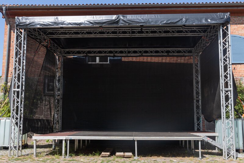 Agroflor : event: stage covers by agroflor for PA-towers, delay-towers ...